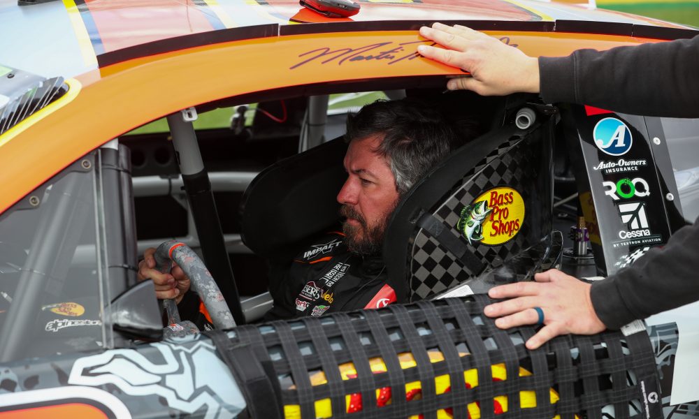 Late Gamble Doesn't Pan Out for Truex at Las Vegas - The Podium Finish