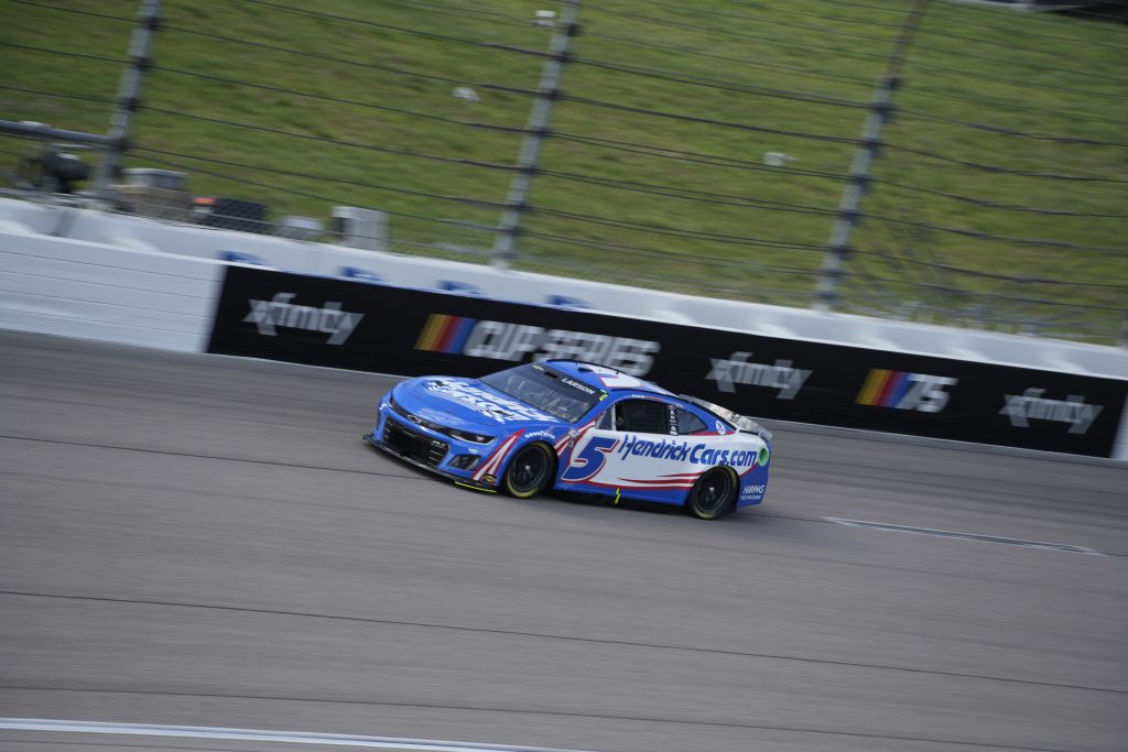 Kyle Larson Focused on Tallying Hendrick's Ninth Kansas Win - The ...