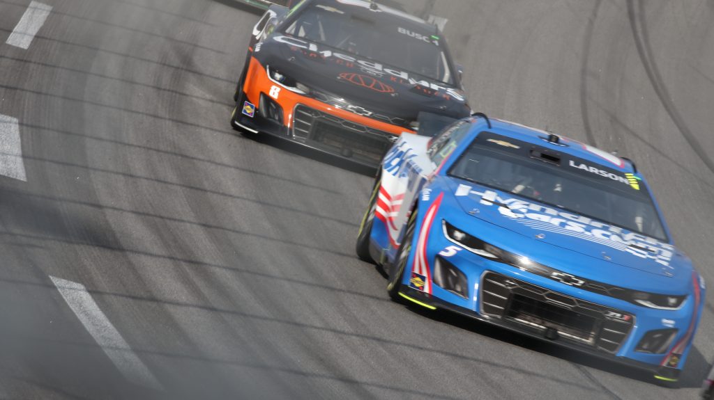 Kyle Larson Swept Up in Late Atlanta Accident