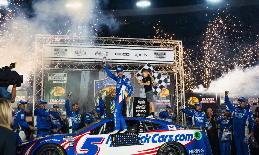 Kyle Larson Drives to Dominant Bass Pro Shops Night Race Win