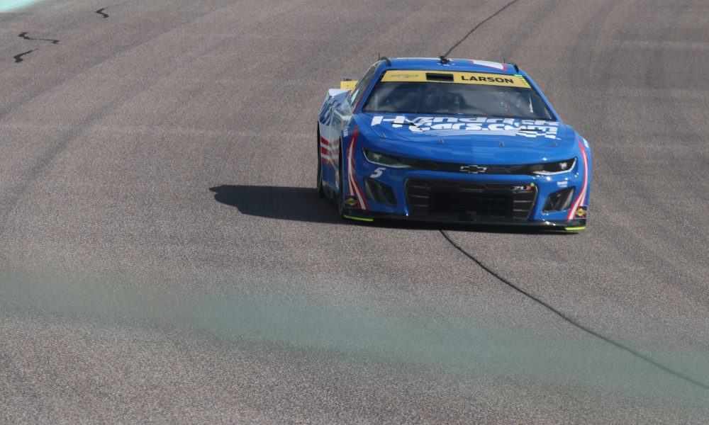 Kyle Larson Gears Up for Homestead - The Podium Finish