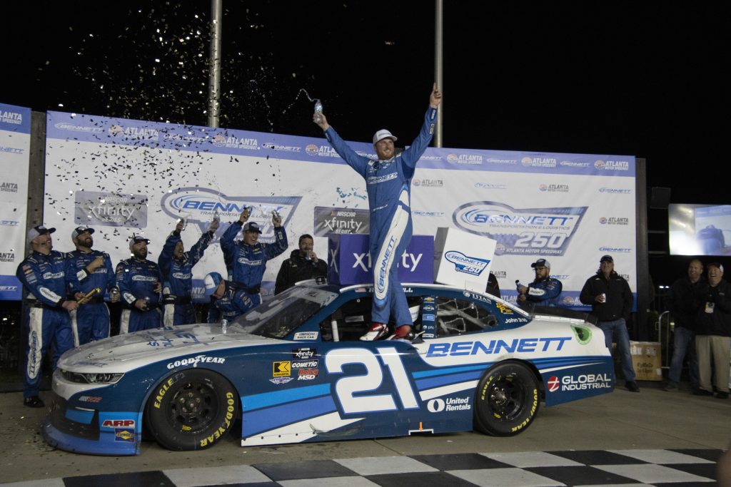Austin Hill Dominates for Another Atlanta Victory