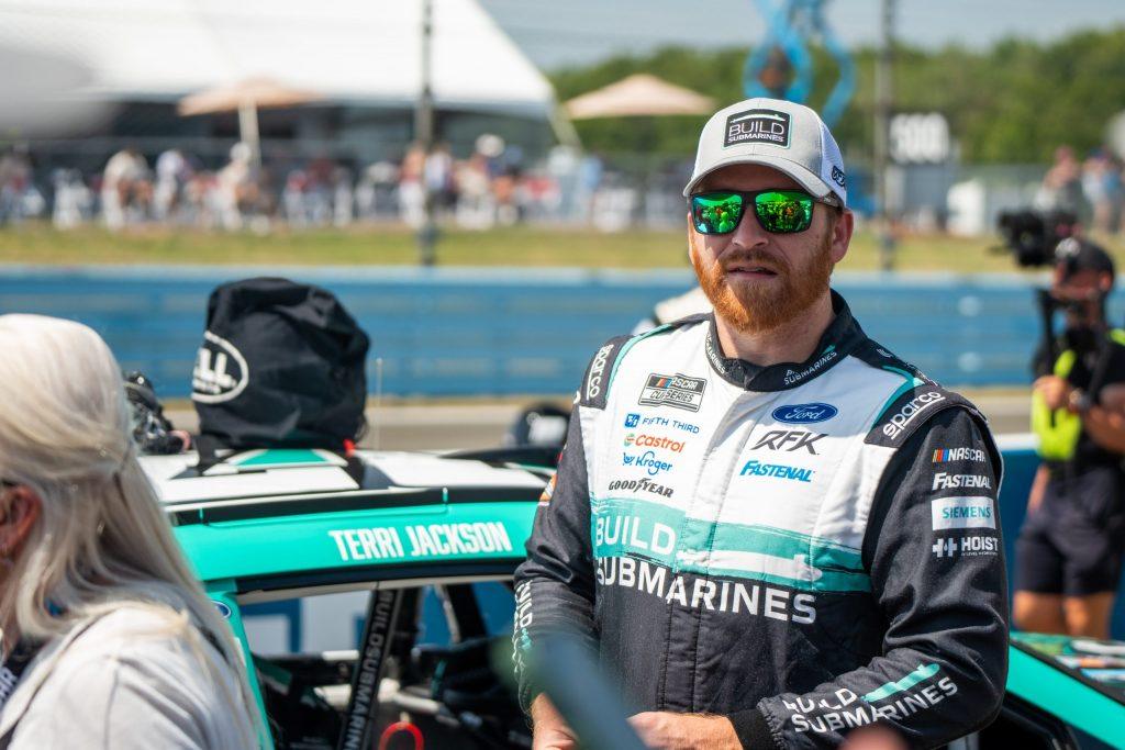 Chris Buescher Continues Strong Road Course Pace as Playoffs Loom