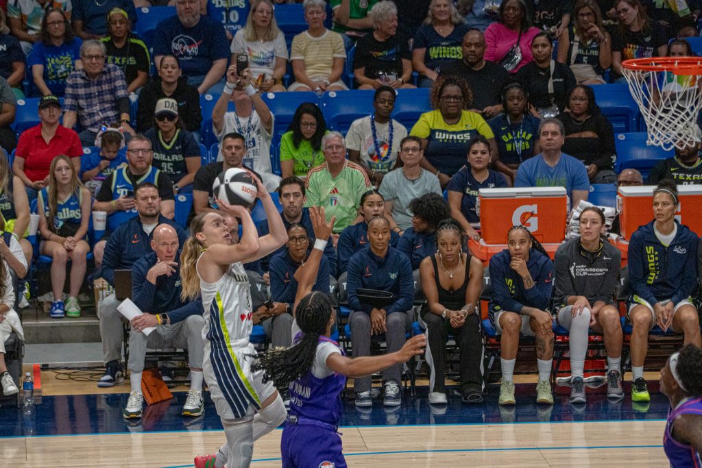 Paige Bueckers Drops 31, Leads Dallas Wings Past Mercury